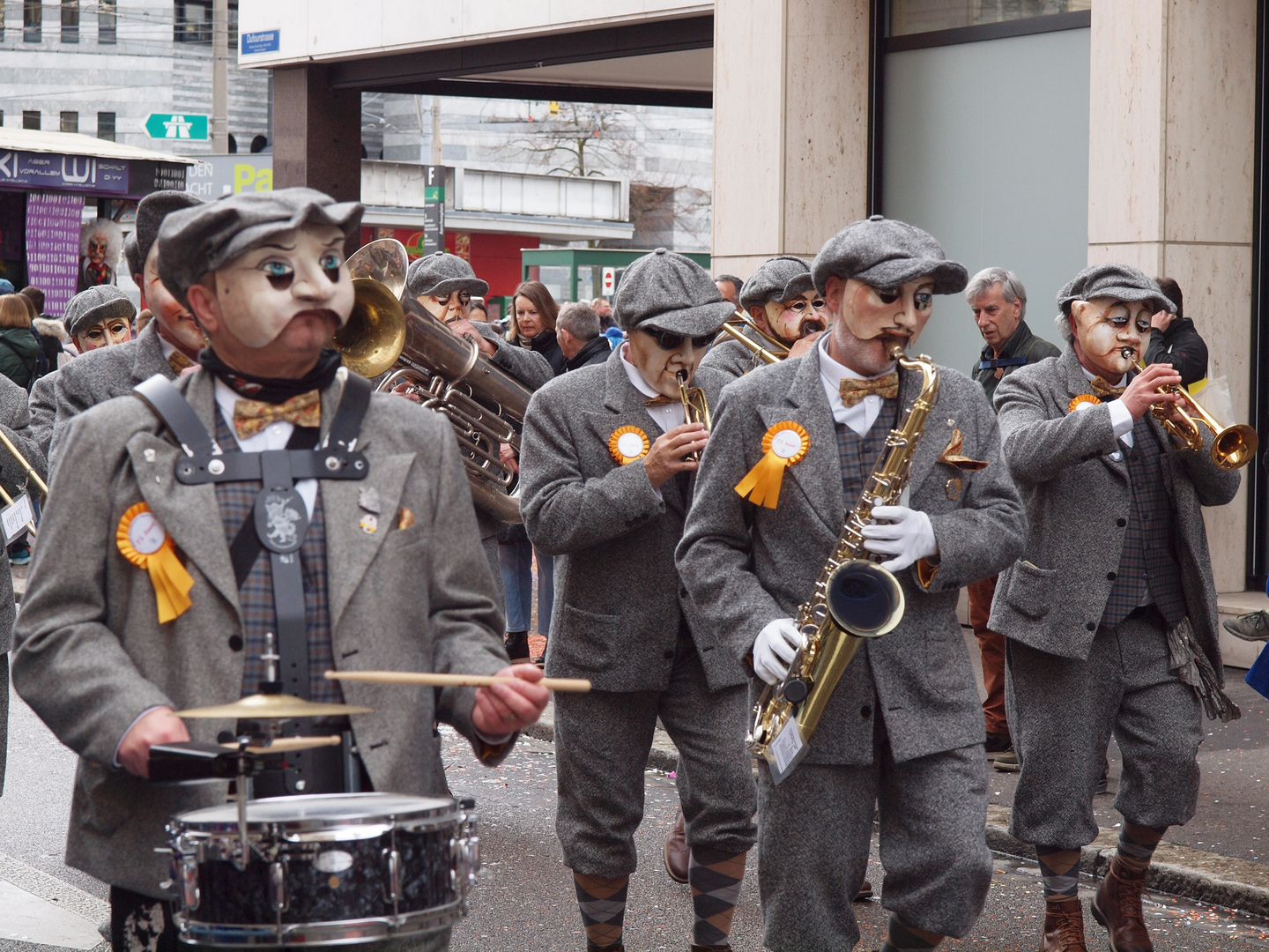 Basler Fasnacht 2025 "Cortège" Foto & Bild | kultur, streetfotografie ...