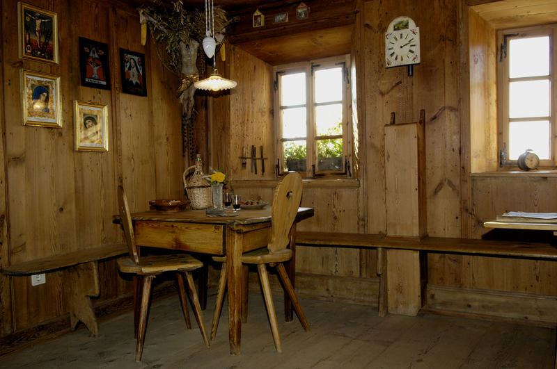 Bauernstube in Südtirol Foto & Bild | landschaft, berge, südtirol ...