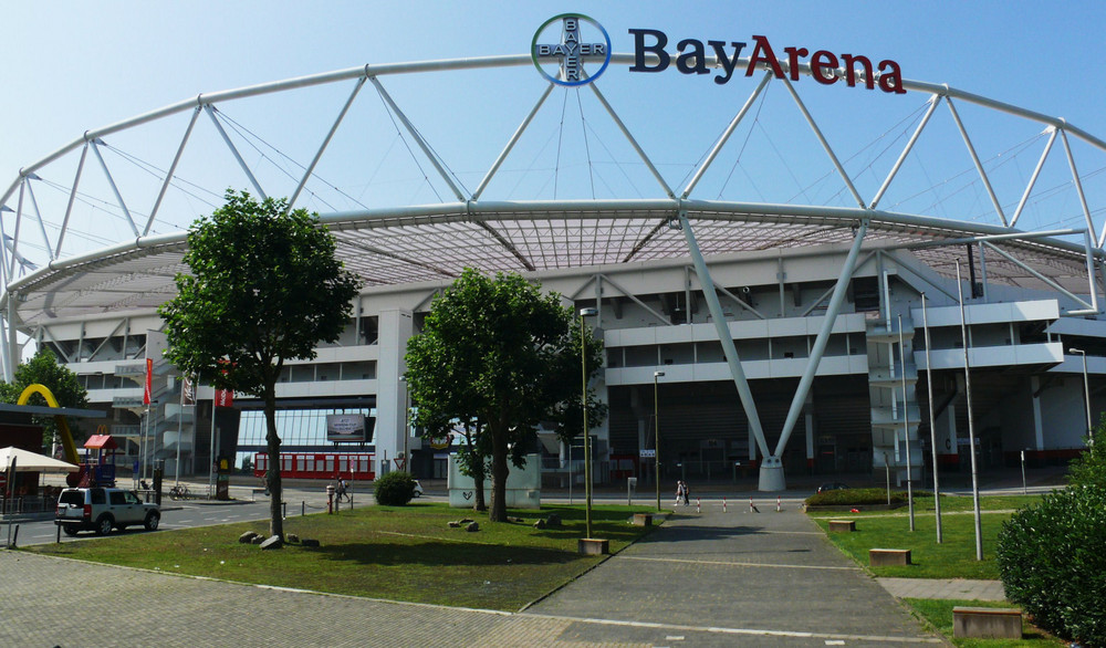 BAYARENA - Jetzt schöner und größer Foto & Bild | architektur, motive ...