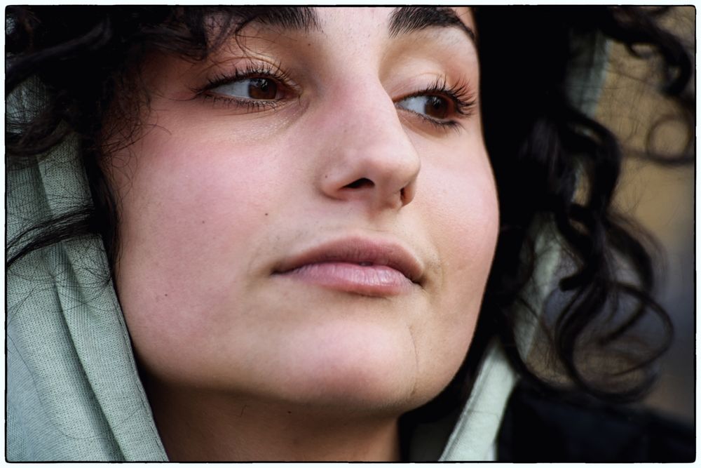 be proud Foto & Bild | portrait, streetfotografie mit menschen, portrait frauen Bilder auf ...