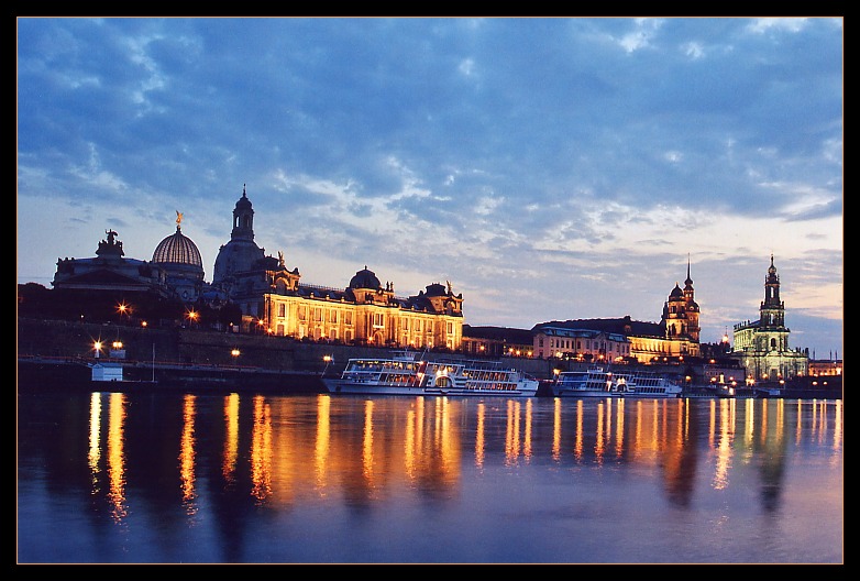 Beautiful Dresden #3 Foto & Bild | architektur, architektur bei nacht ...