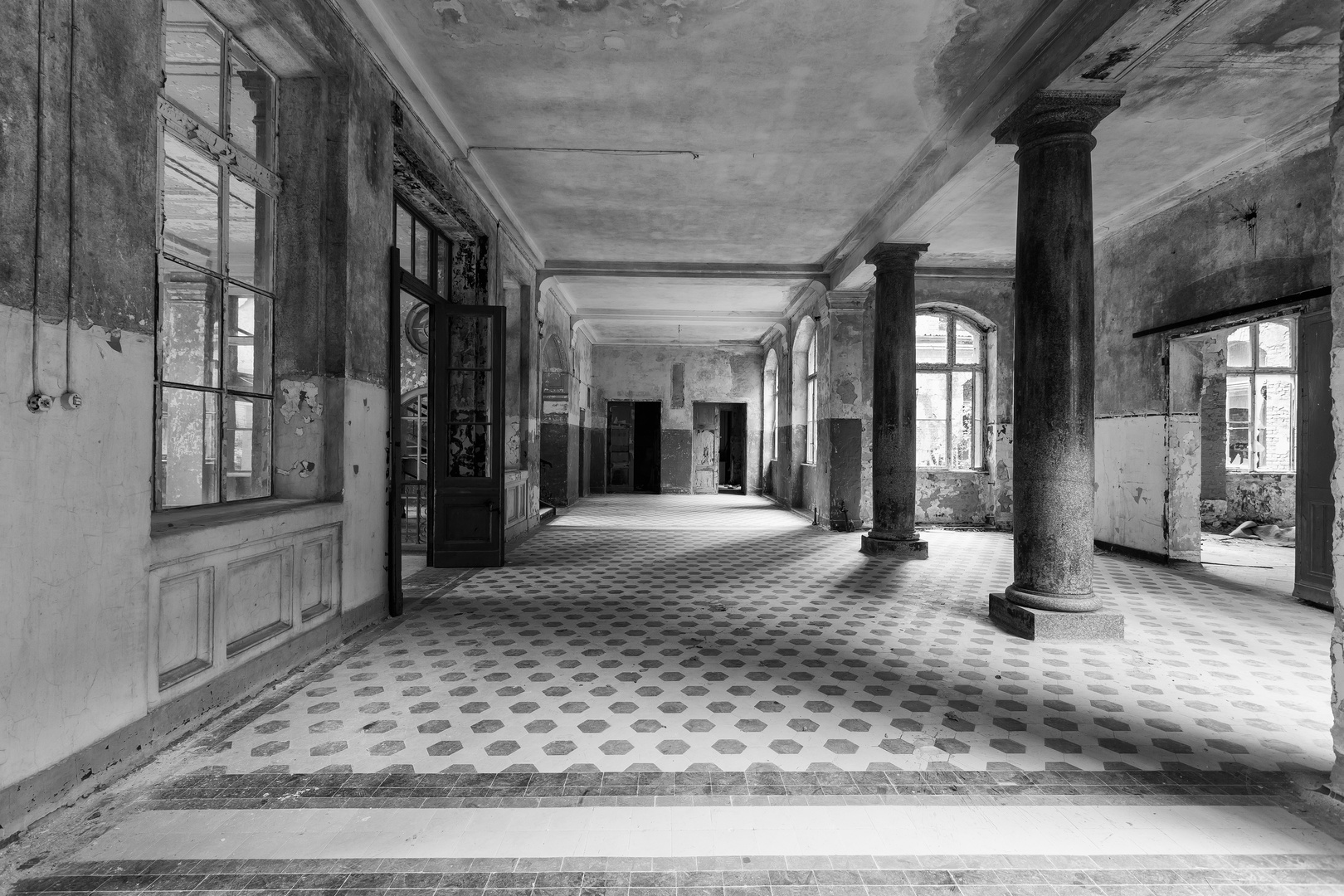 Beelitz Heilstätten - Männersanatorium Zentralbadeanstalt (18) Foto ...