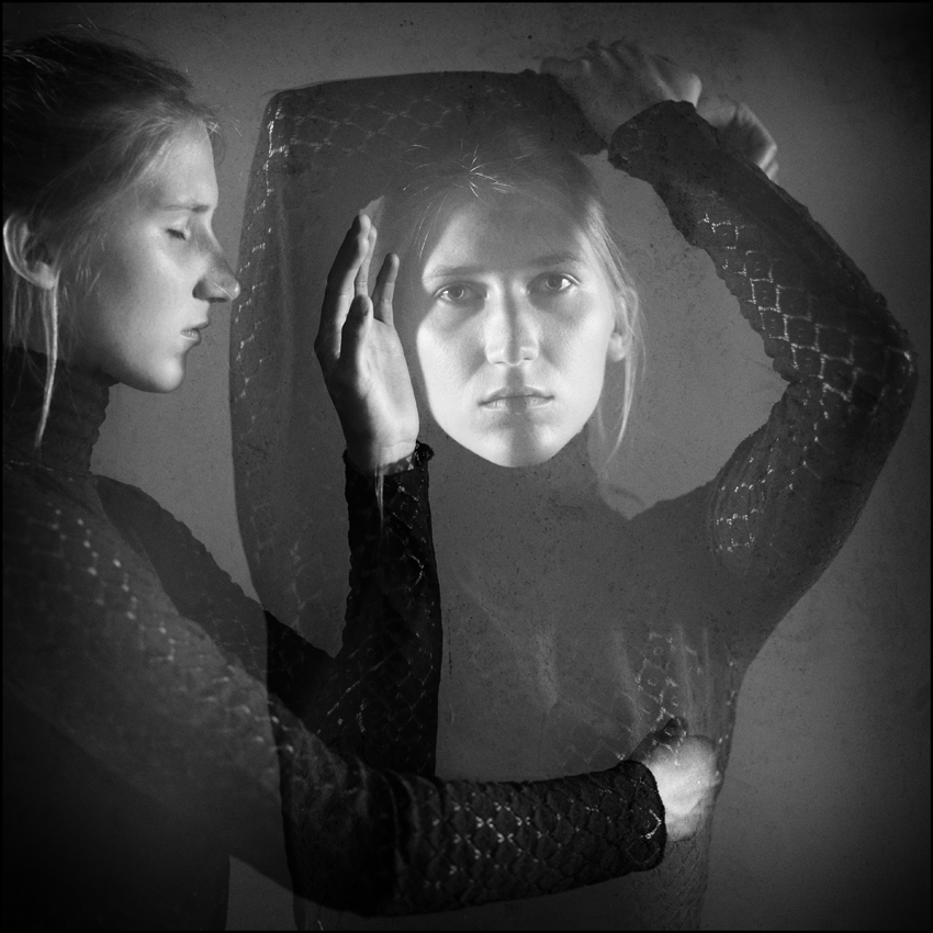 Begreifen Foto & Bild | spezial, monochrome, portrait Bilder auf ...