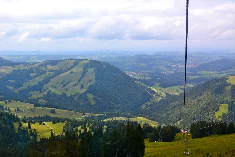 Bei der Auffahrt mit der Gondel… Foto & Bild | landschaft, berge ...