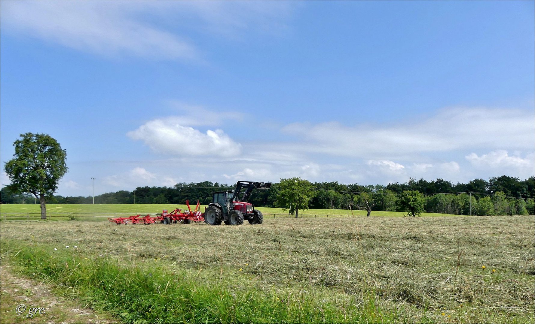 Bei der Heuernte Foto & Bild | sonne, felder, natur Bilder auf ...