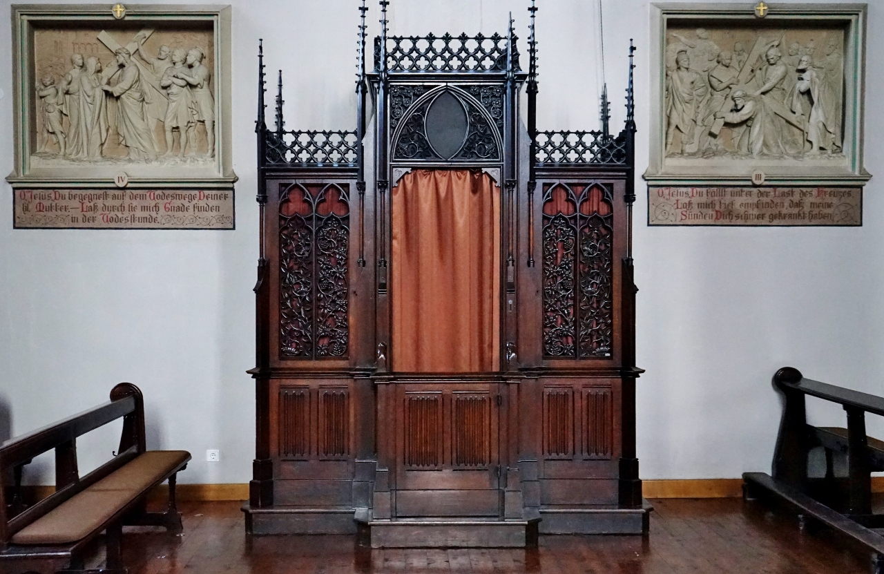 Beichtstuhl Foto & Bild | architektur, sakralbauten, innenansichten ...