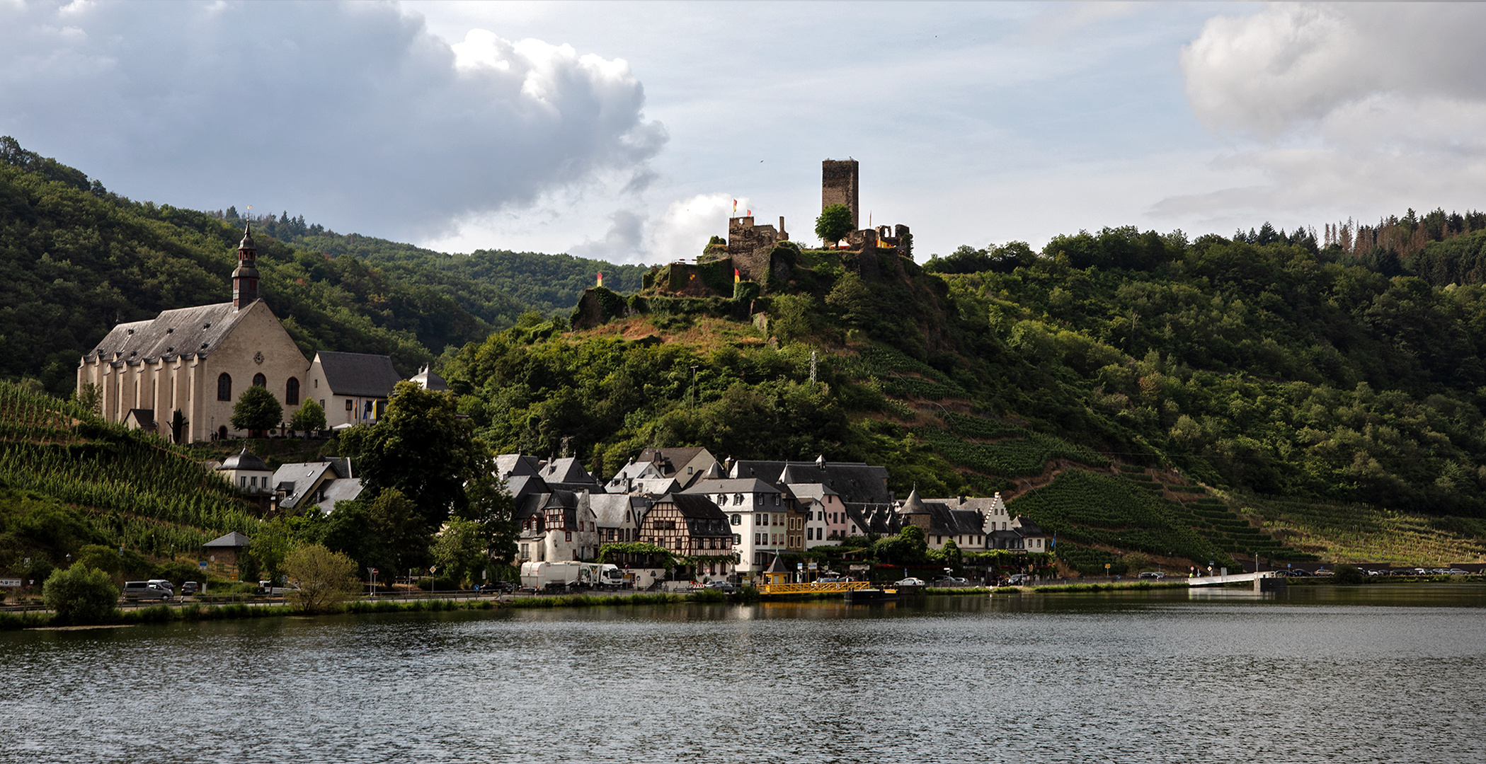Beilsten mit Burg und Kirche Foto & Bild | architektur, deutschland ...