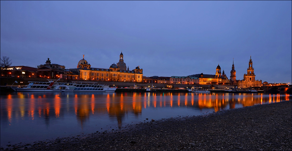 Beim Spaziergang an der Elbe ..., Foto & Bild | deutschland, europe ...