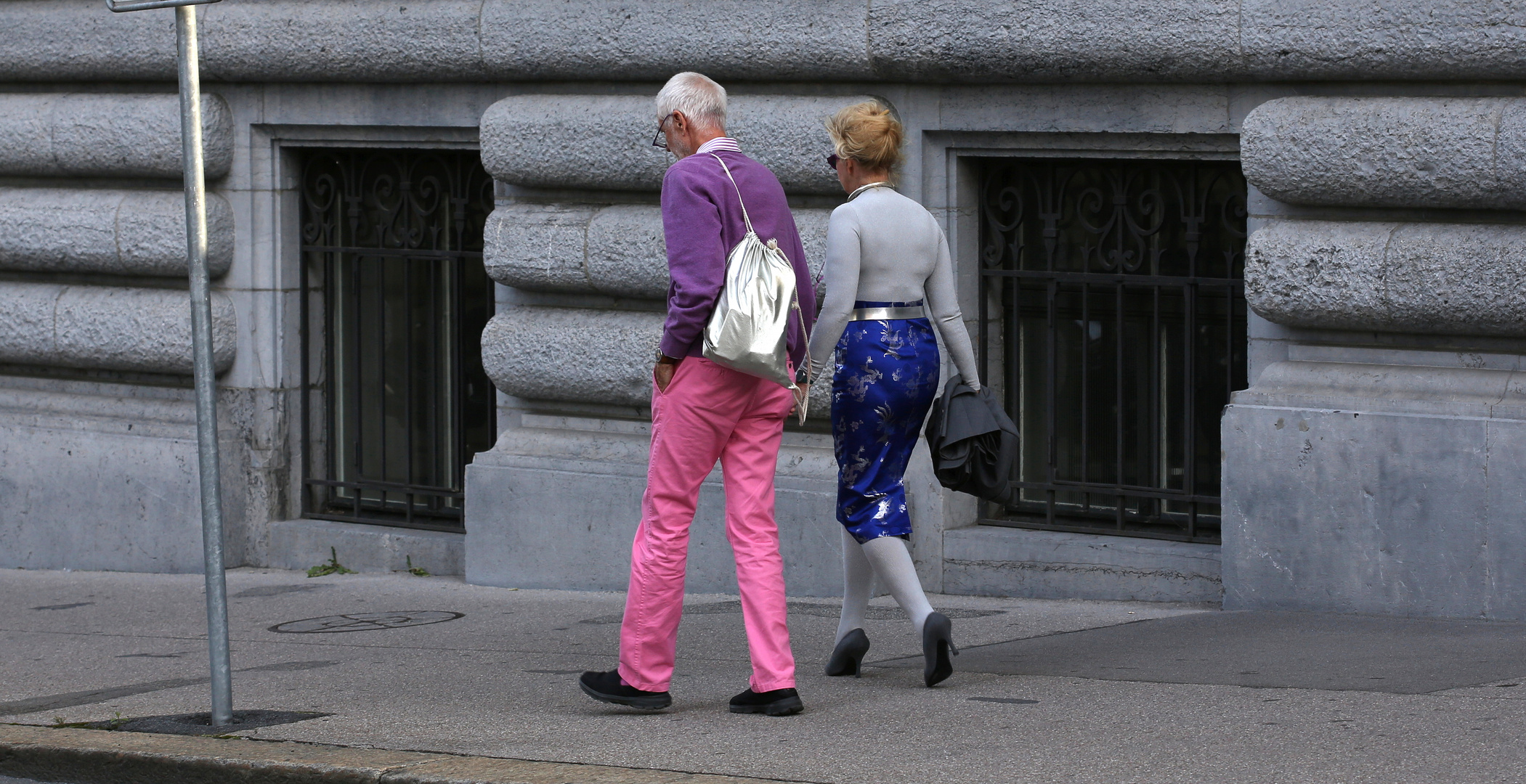 Bereit fürs Fest Foto & Bild | streetfotografie mit menschen, street ...