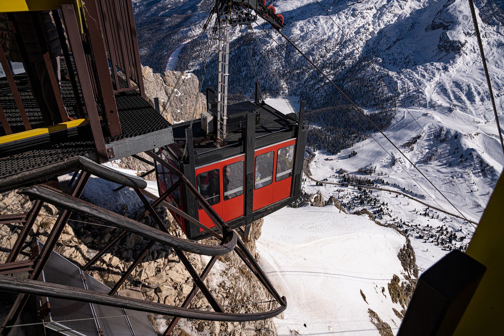 Berg und Tal Foto & Bild | schnee, natur, landschaft Bilder auf ...