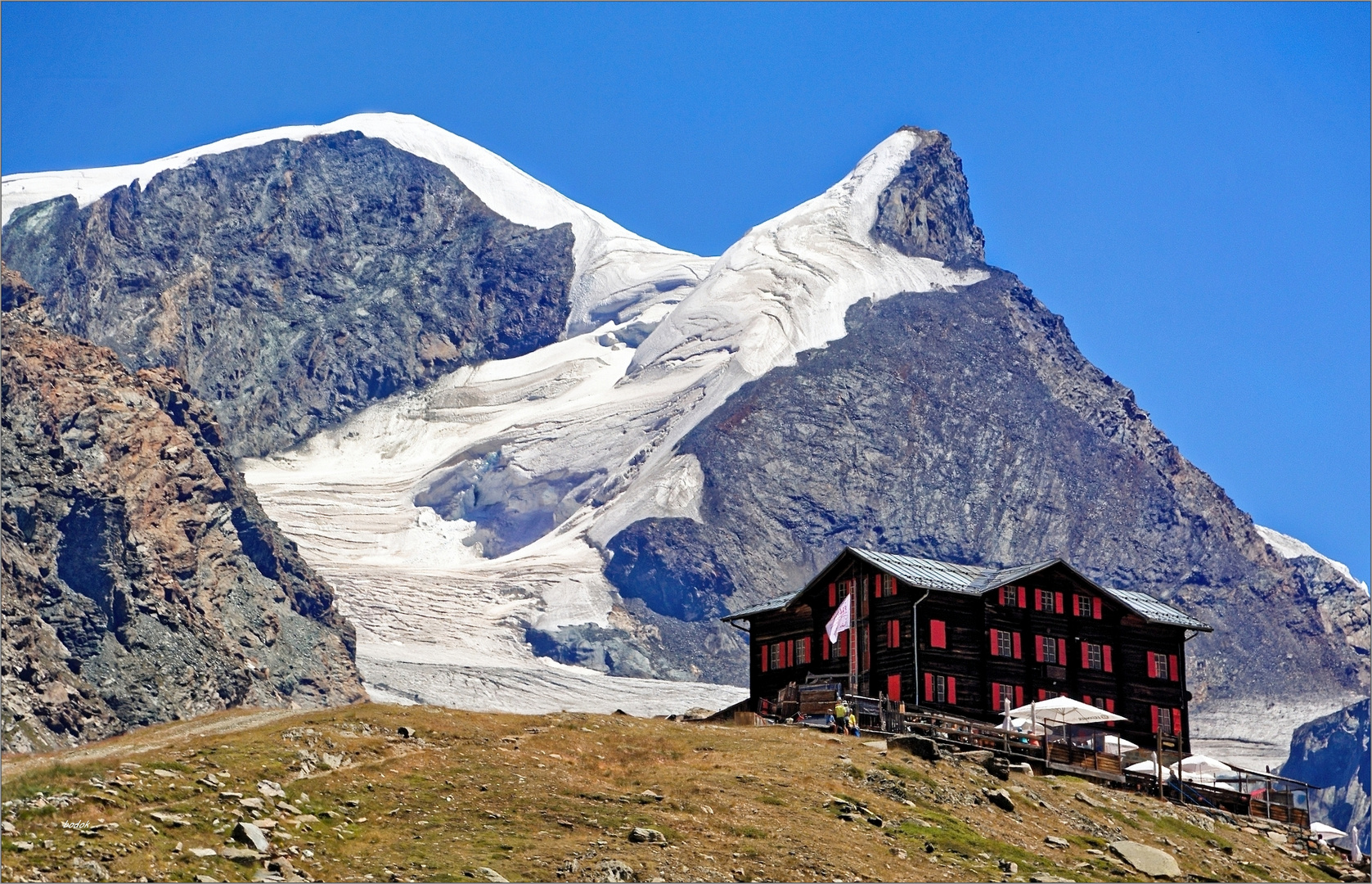 Berghaus Flue (Fluhalp) Foto & Bild | world, sommer, blau Bilder auf ...