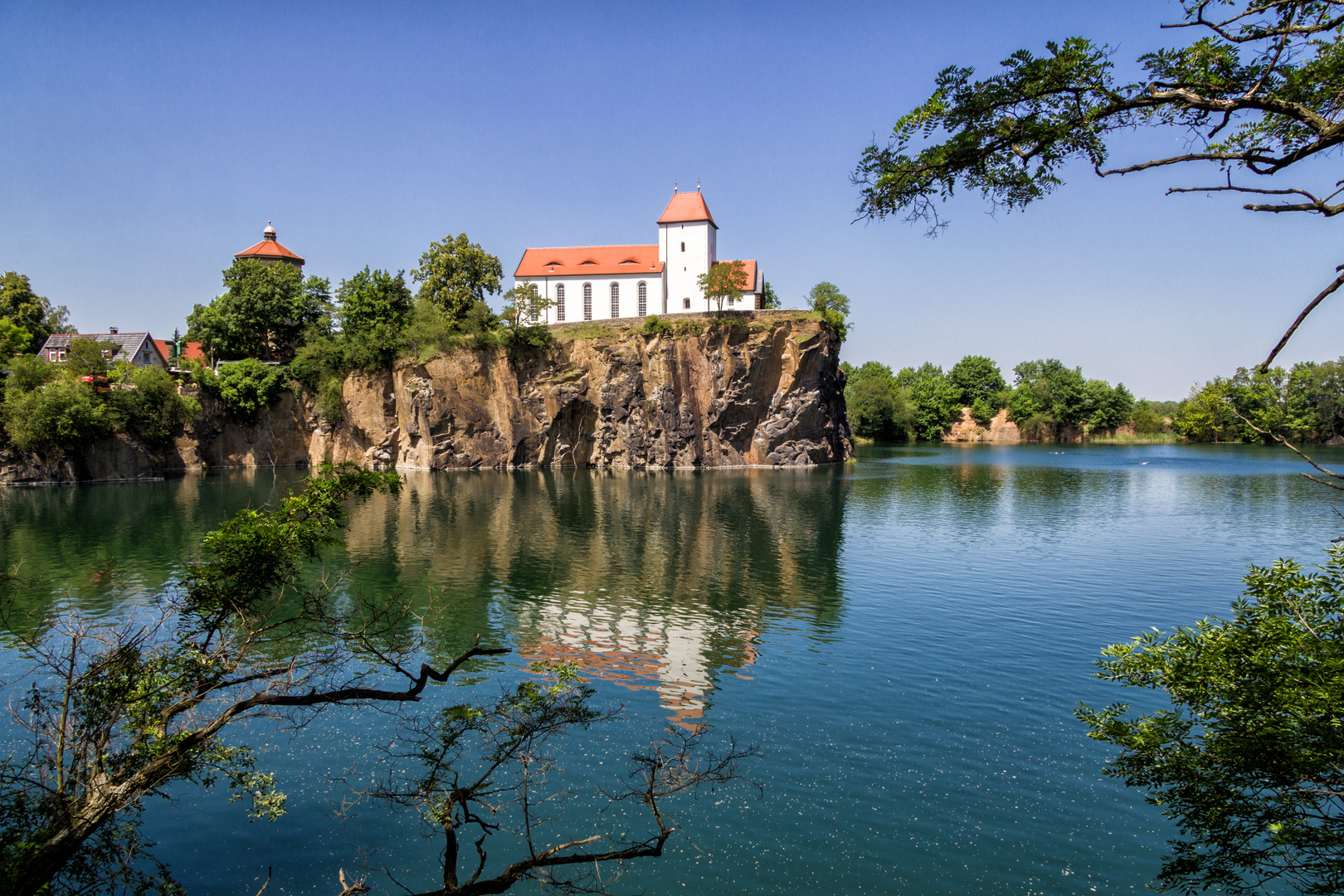 Bergkirche Beucha Foto & Bild | landschaft, bach, fluss & see, see ...
