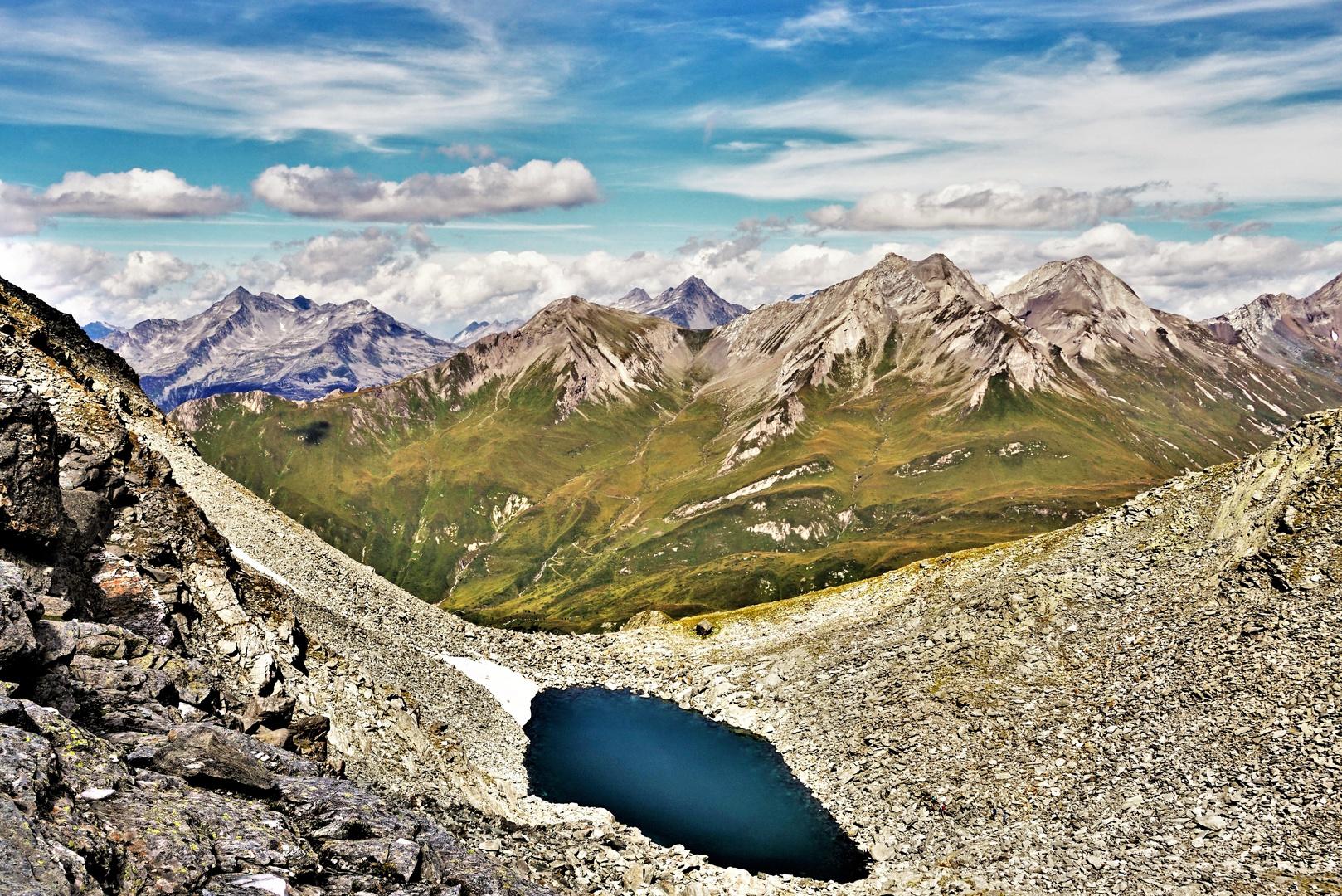 Bergsee Foto & Bild | landschaft, berge, gipfel und grate Bilder auf ...