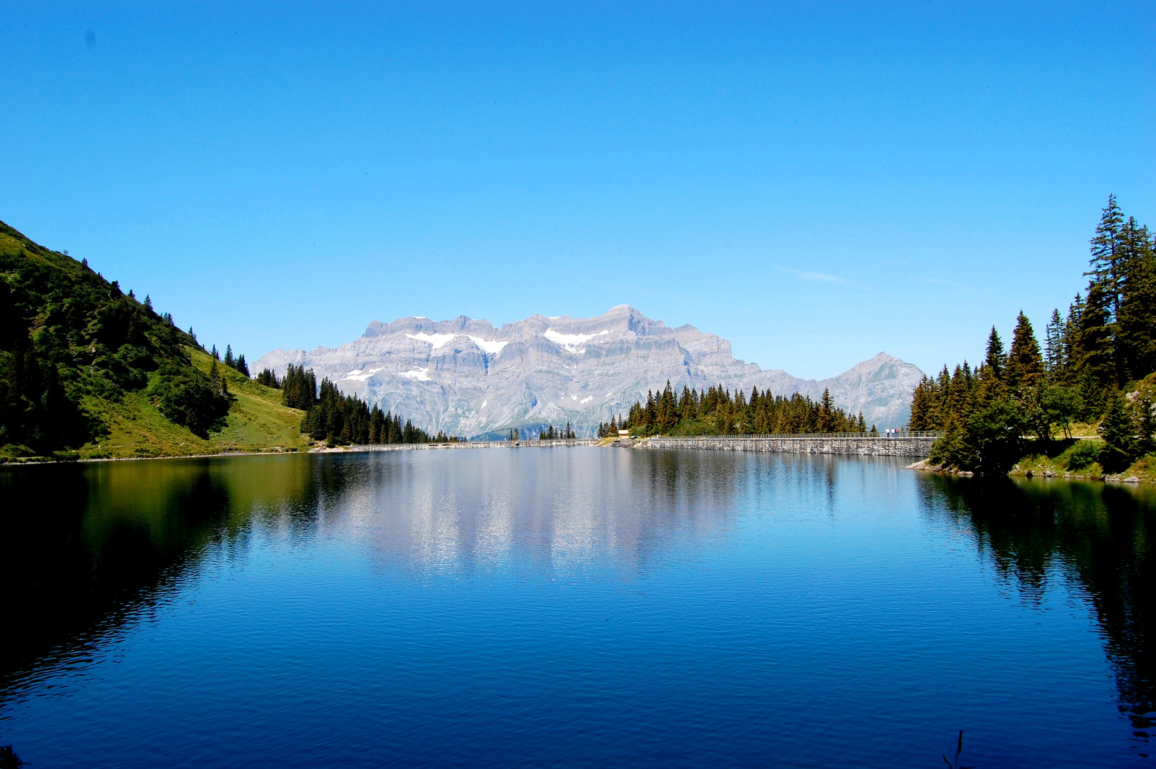 Bergsee oberhalb von Elm (Schweiz) Foto & Bild | landschaft, berge ...