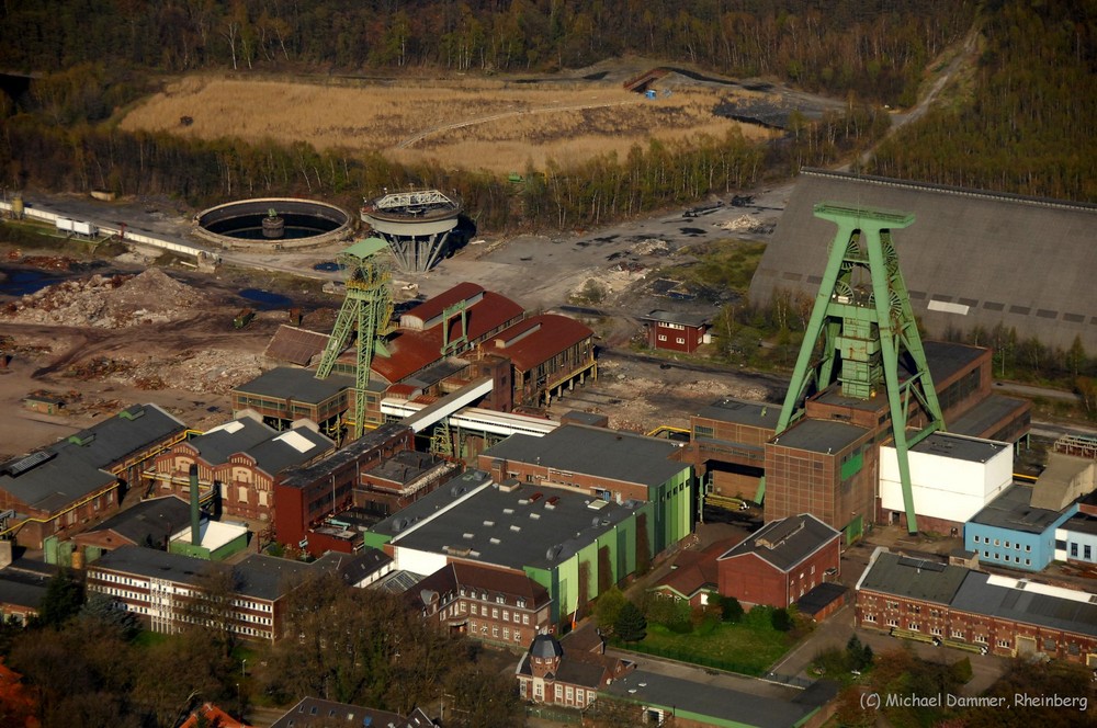 Bergwerk Lohberg ohne Kohlenwäsche Foto & Bild | industrie und technik ...