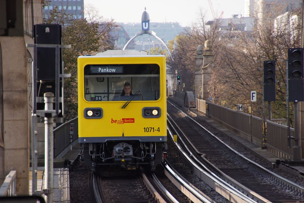 Berlin Linie U2 Foto & Bild | deutschland, europe, berlin Bilder auf ...