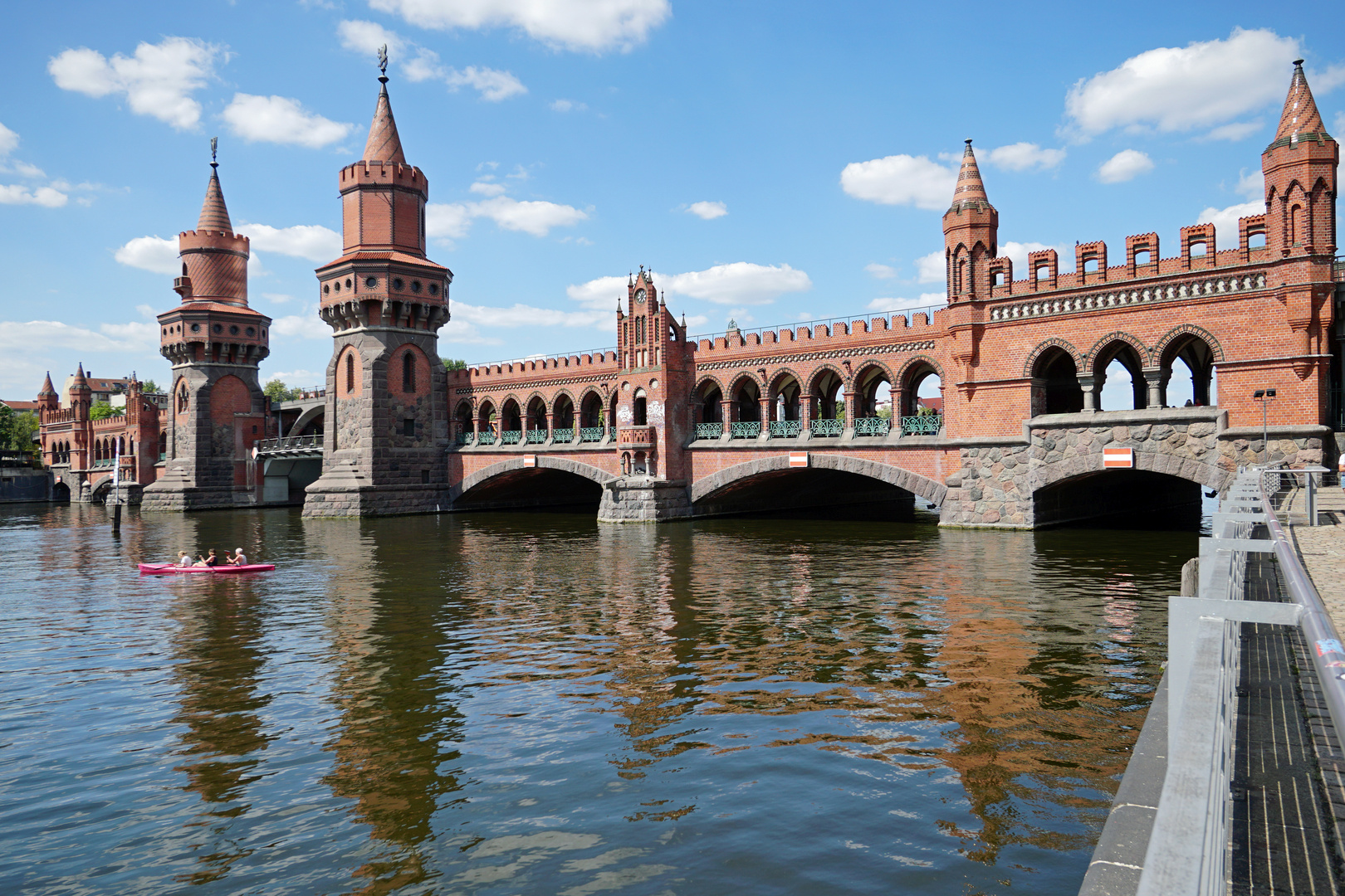 Berlin, Oberbaumbrücke Foto & Bild | architektur, deutschland ...