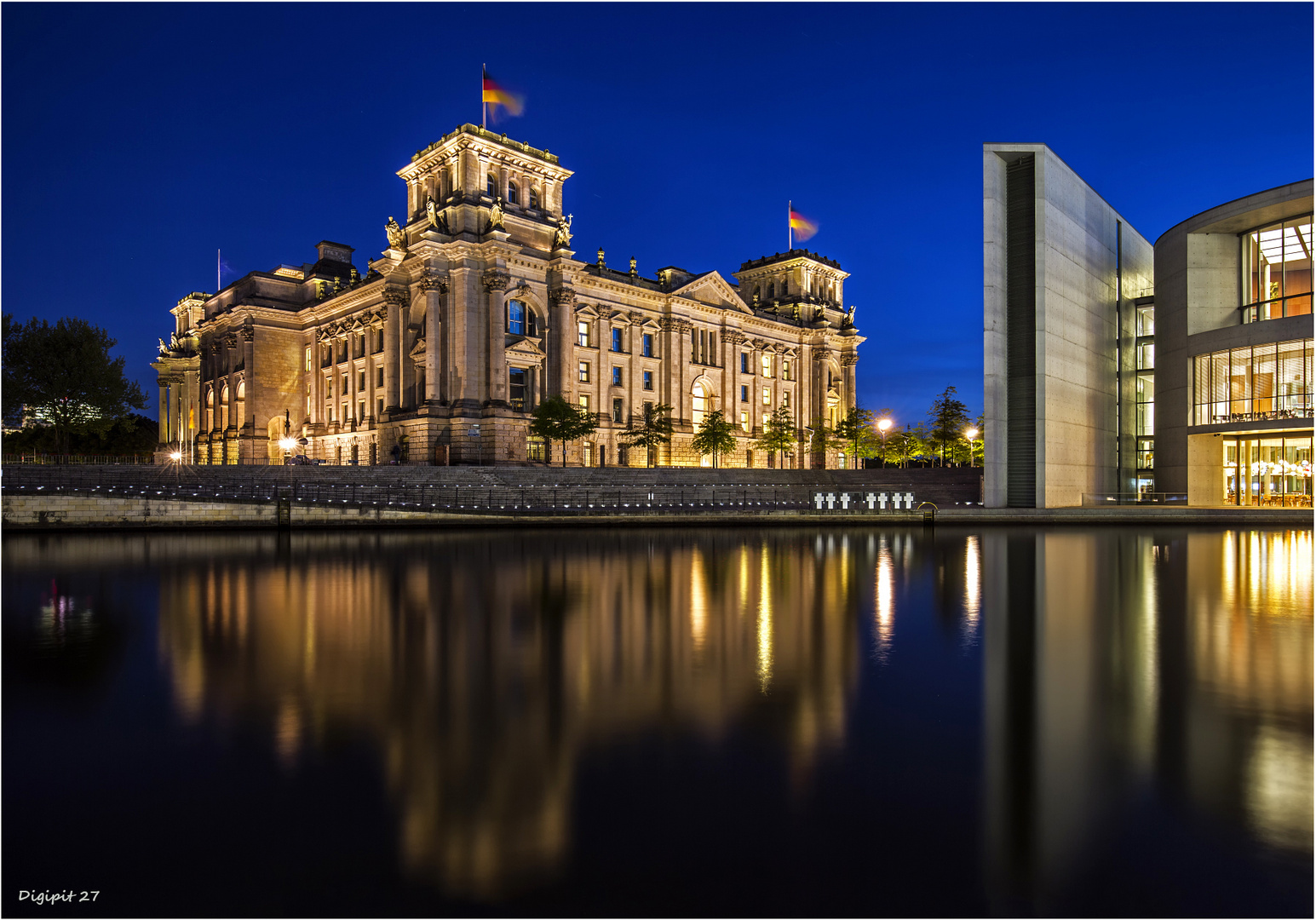 Berlin Reichstag 2015-04 Foto & Bild | berlin, nachtaufnahme, spree ...
