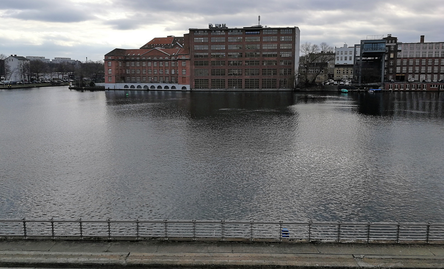 Berlin und die Spree Foto & Bild | deutschland, europe, berlin Bilder ...