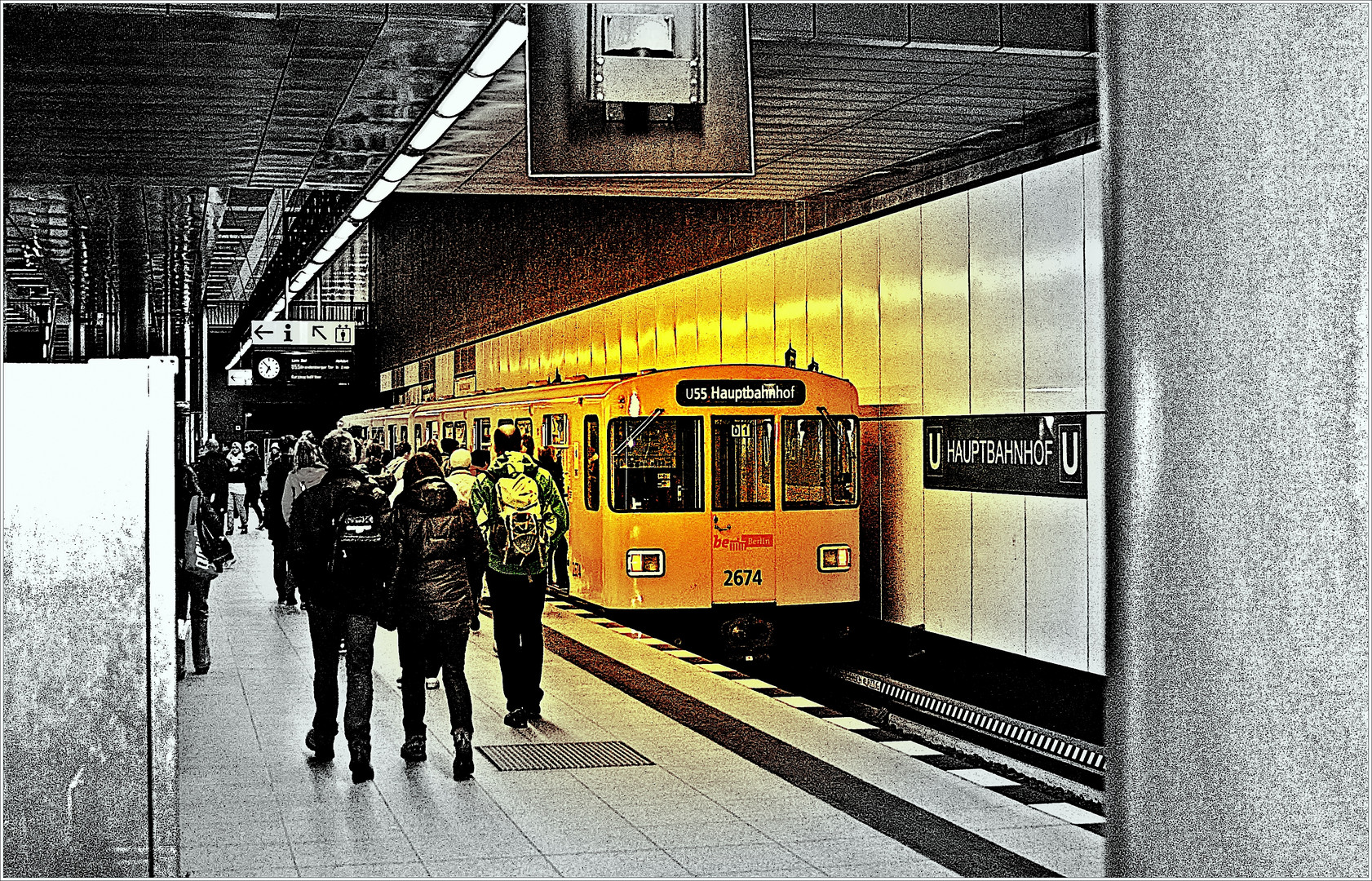 Berliner U-Bahn... Foto & Bild | berlin, architektur, menschen Bilder ...
