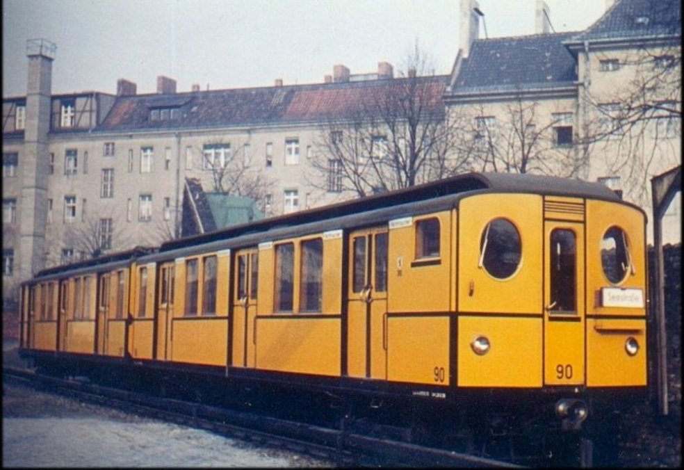 Berliner U-Bahn Baureihe B1 Foto & Bild | bus & nahverkehr, u-bahn ...