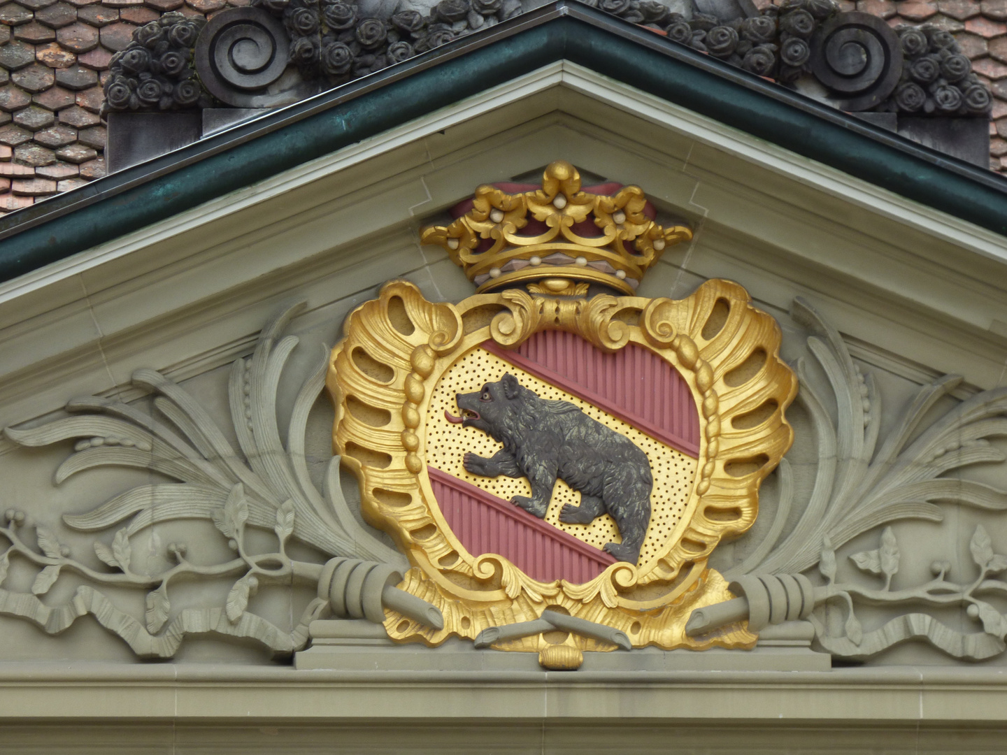 Berner Wappen Foto & Bild | architektur, fassaden, architektonische ...