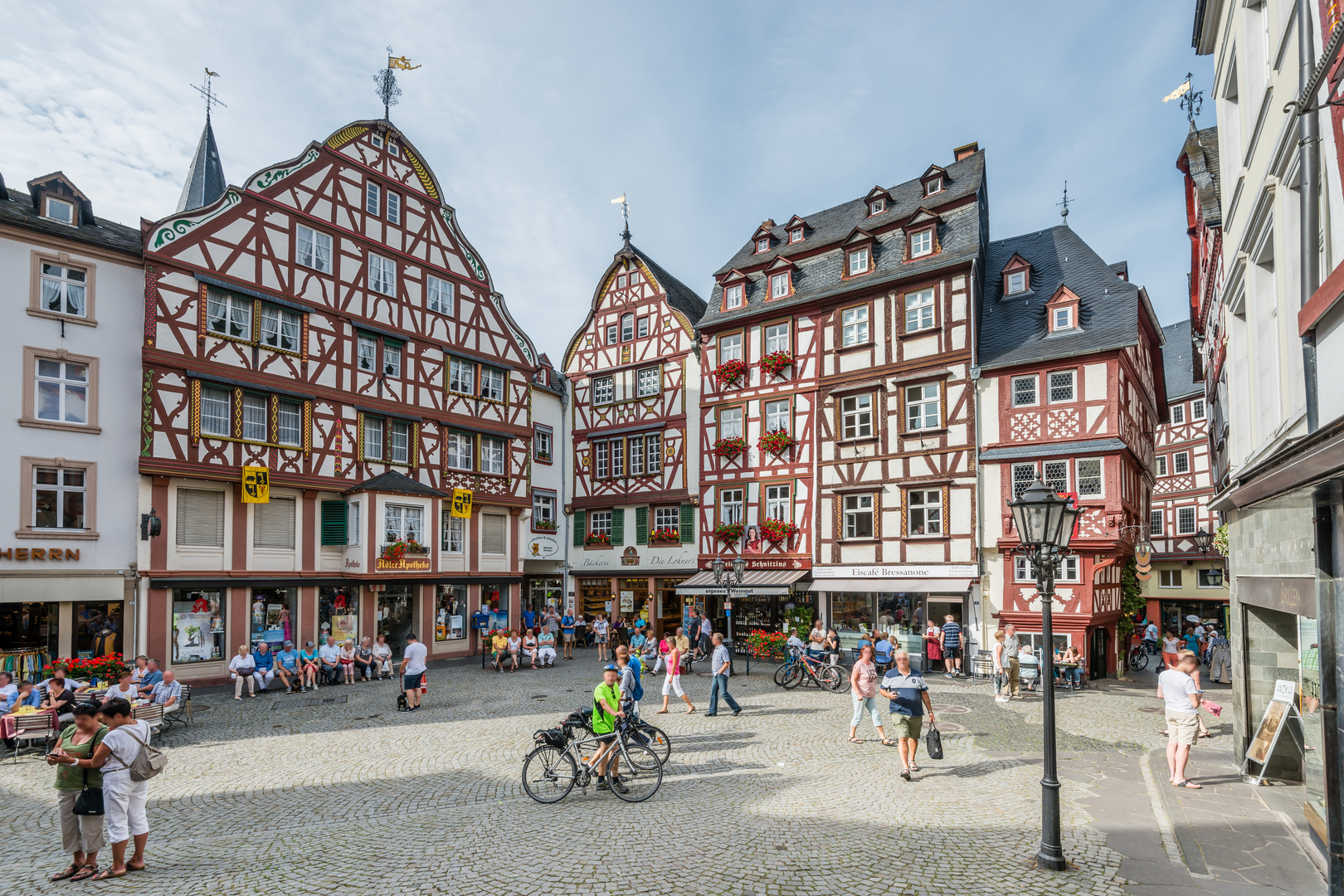 Bernkastel-Kues Marktplatz 51 Foto & Bild | world, sommer, bank Bilder ...