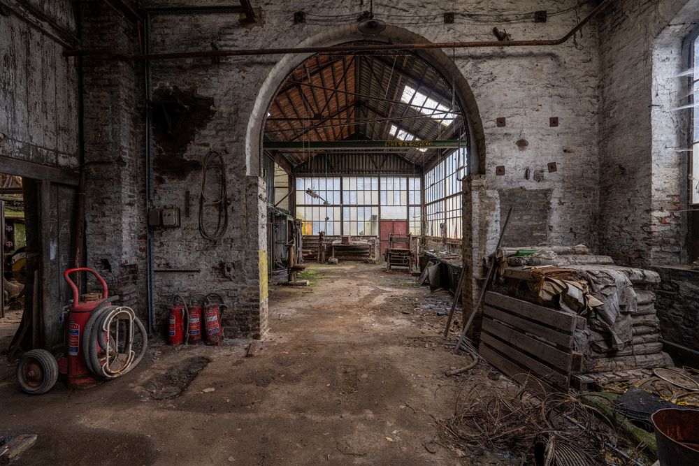 Besuch in der alten Fabrik Foto & Bild | spezial, dokumentation ...