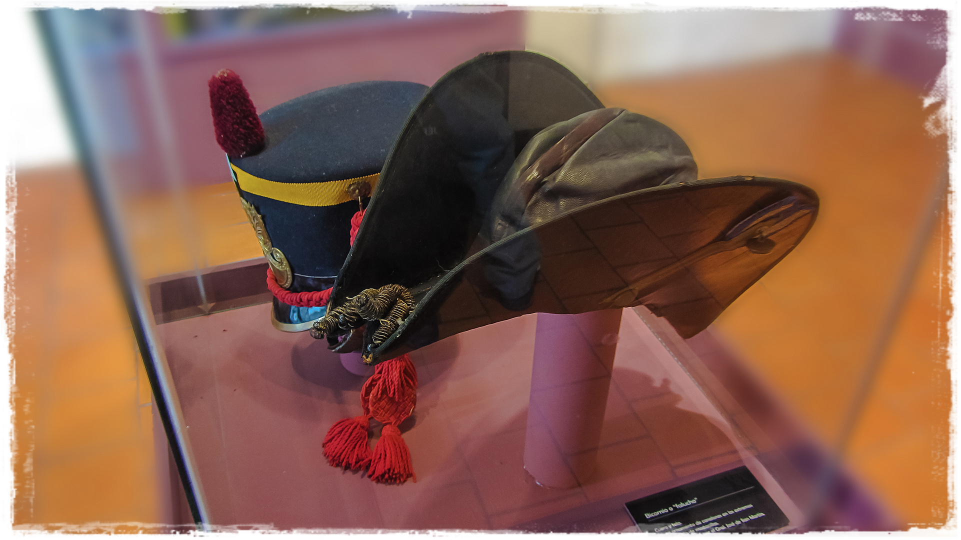 Bicornio o Falucho Imagen & Foto | antigüedad, sombrero, bicorn hat ...