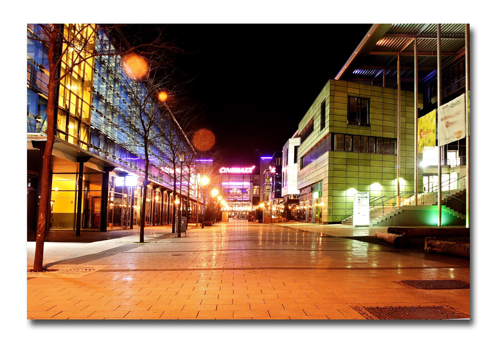 Bielefelder Boulevard Foto & Bild | architektur, architektur bei nacht ...
