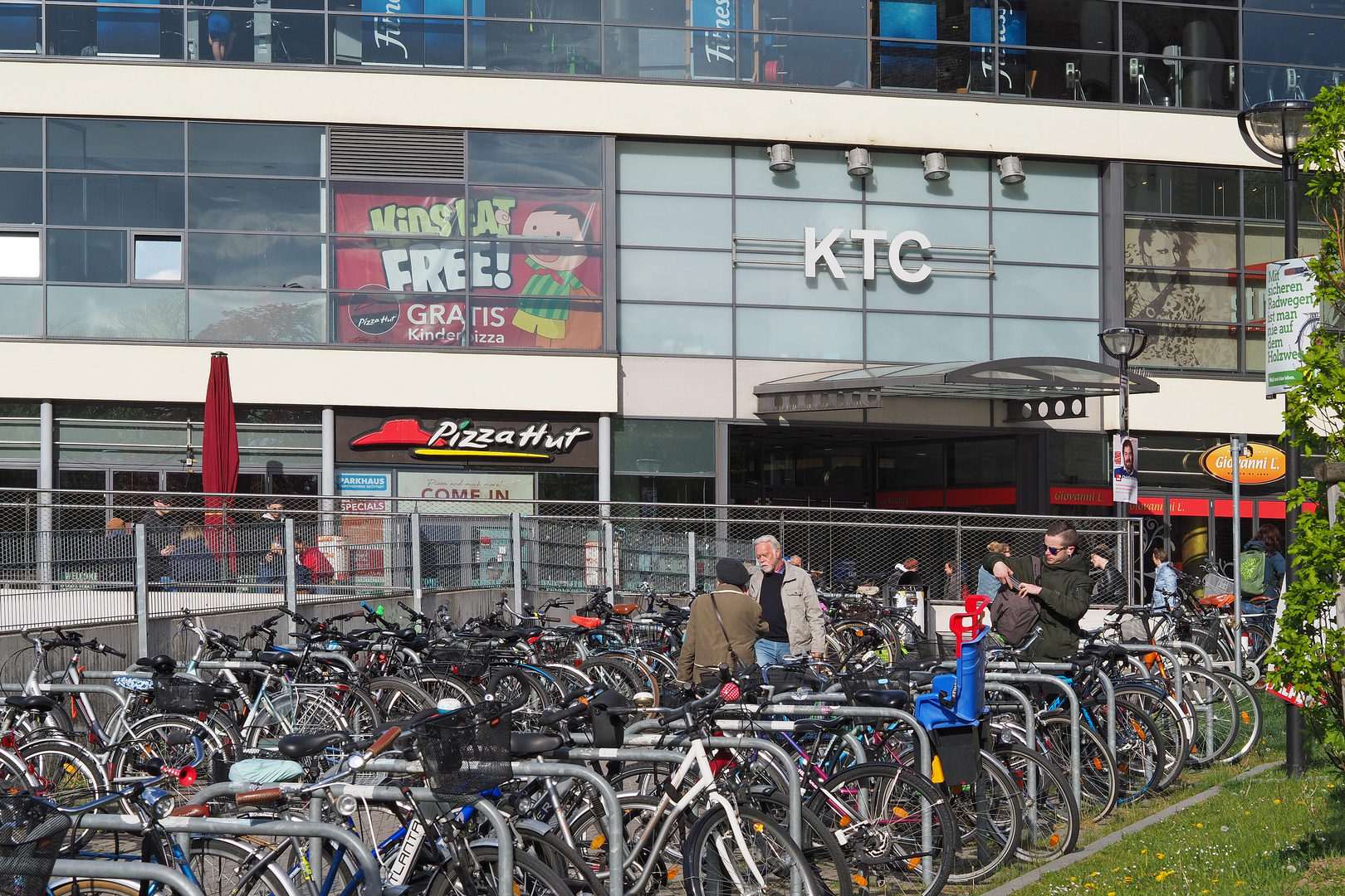 Bike Revolution Foto & Bild | streetfotografie mit menschen ...