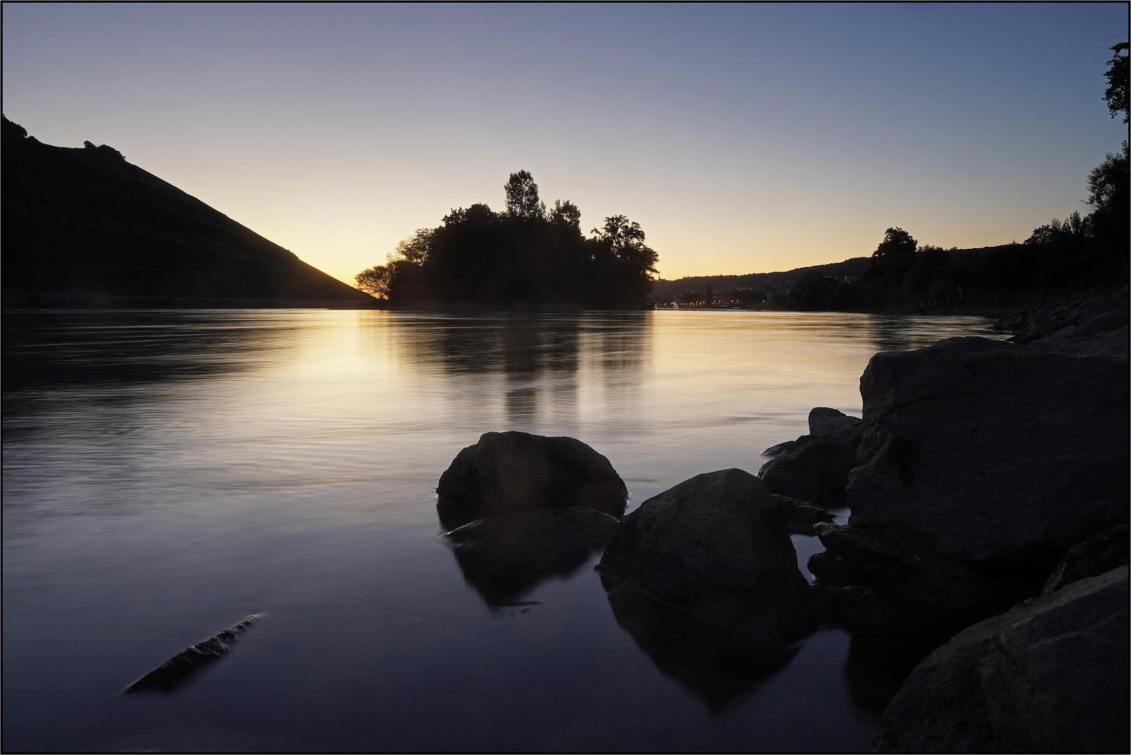 Binger Loch Foto & Bild | sonnenaufgang, rhein, mittelrheintal Bilder ...