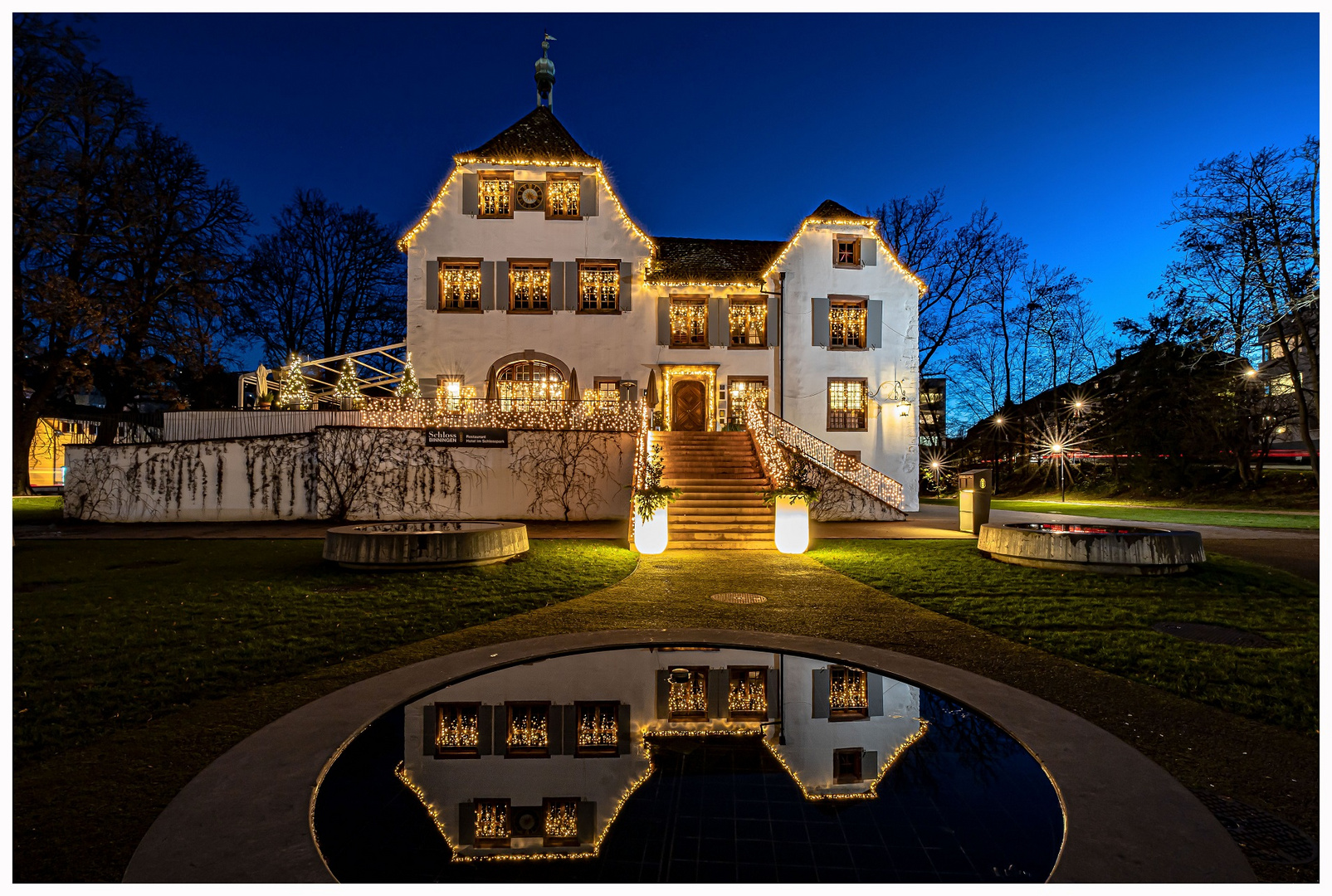 Binninger Schloss im Lichterglanz Foto & Bild | fotos, world, spezial ...