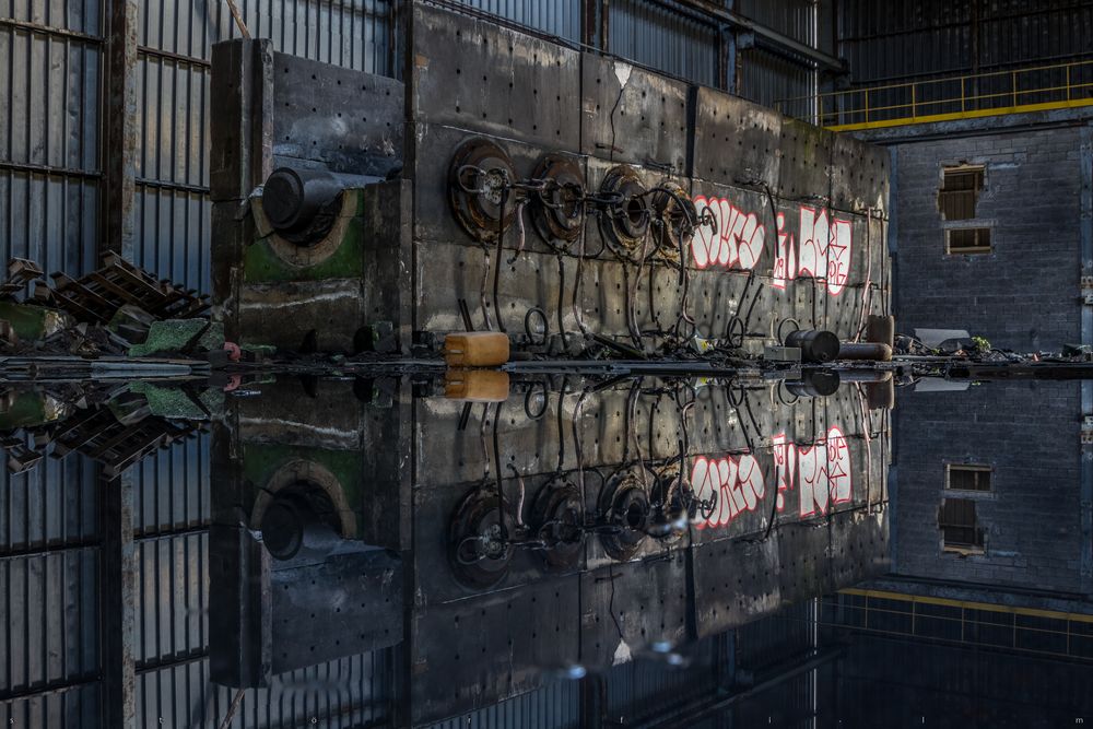 black factory Foto & Bild | marodes, lost places, natur Bilder auf ...