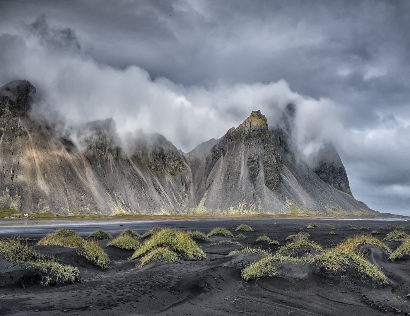 Black Grit Foto & Bild | europe, scandinavia, iceland Bilder auf ...