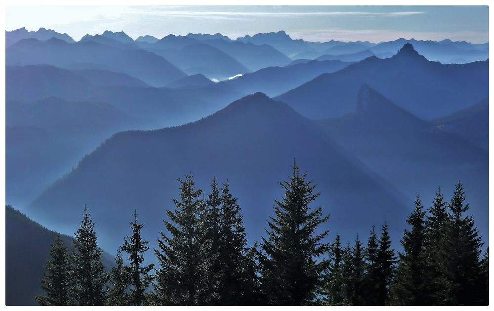 Blaue Berge Foto & Bild | landschaften, natur, landschaft Bilder auf ...