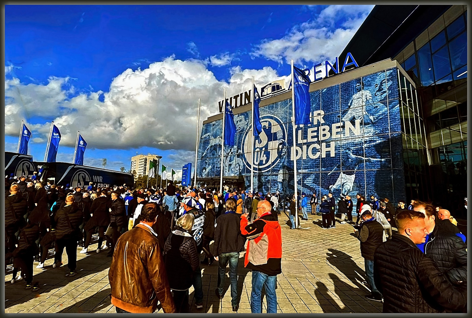 Blauer Montag 10.10.2022 Foto & Bild | erwachsene menschen ...