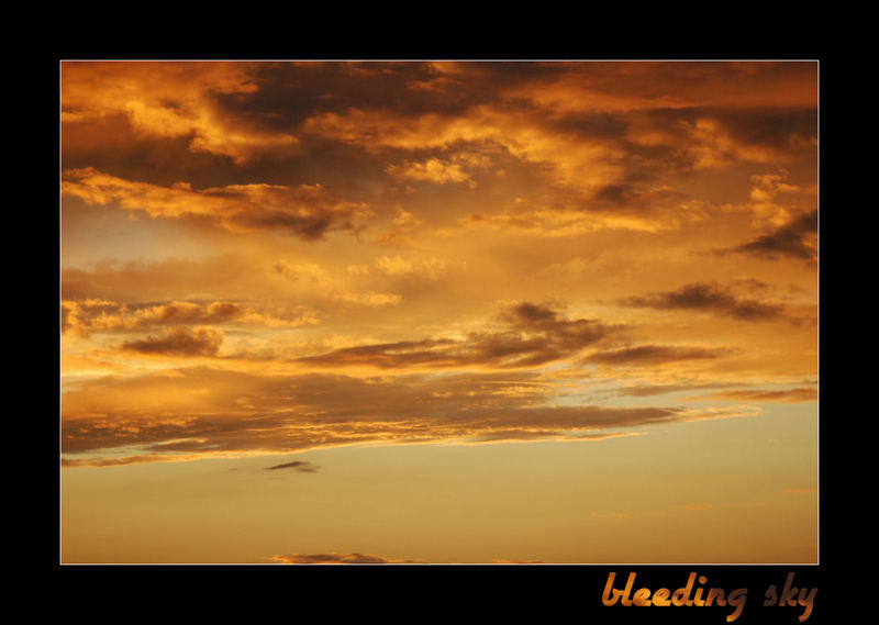 bleeding sky Foto & Bild | himmel, wolken, himmel & universum Bilder ...