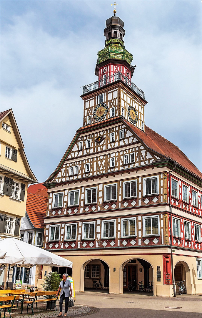 Blick auf das Rathaus von Foto & Bild | architektur, deutschland ...