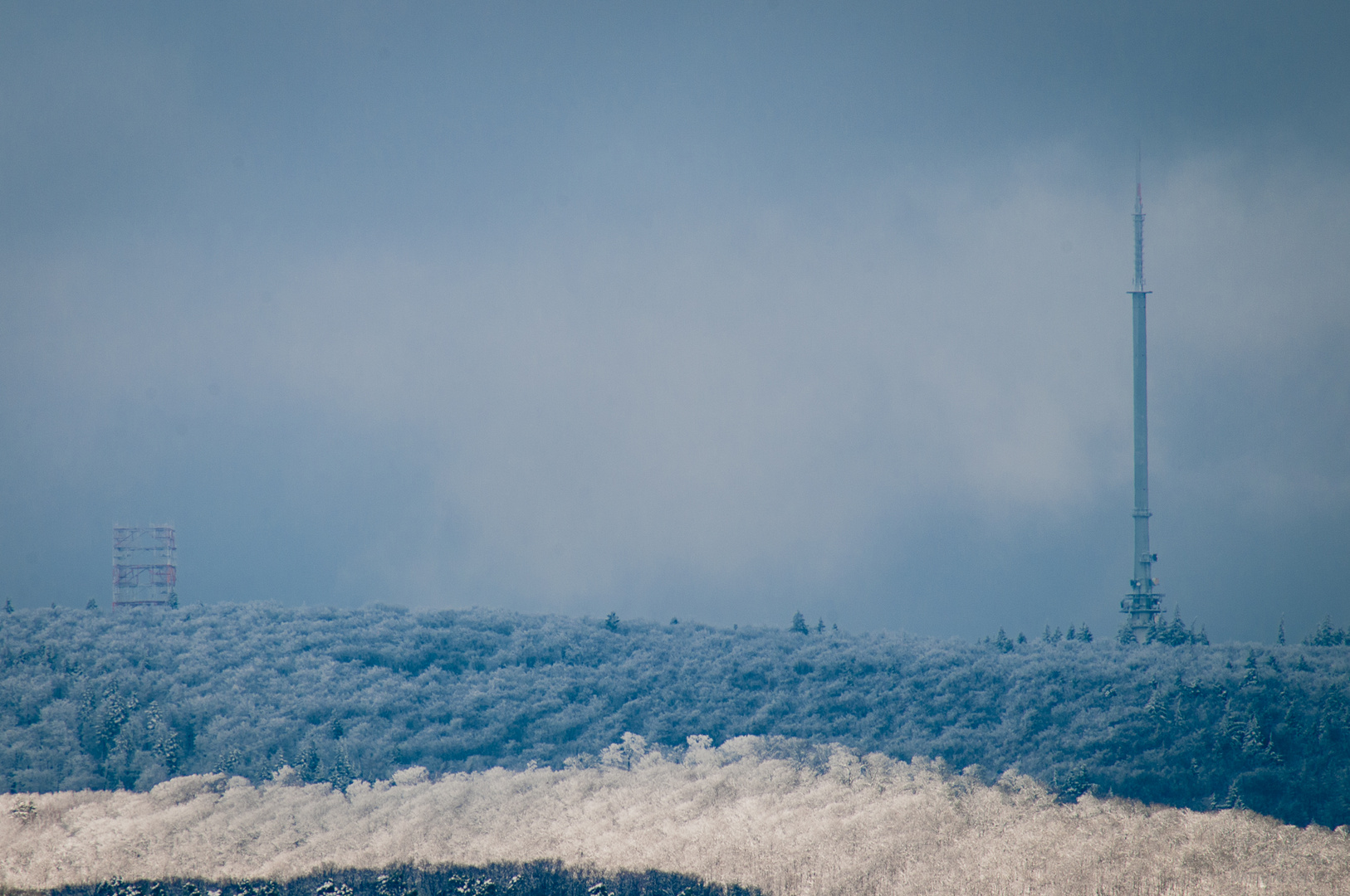 Blick auf den Donnersberg Foto & Bild | landschaft, wald, wolken Bilder ...