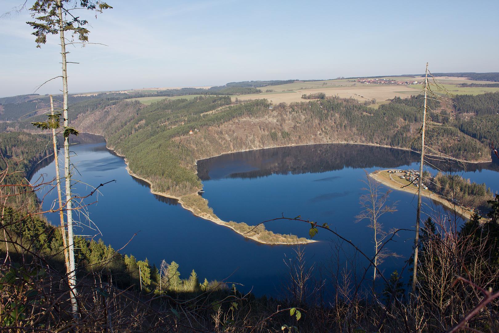 Blick auf den Drachenschwanz / Stausee Hohenwarte Foto & Bild ...