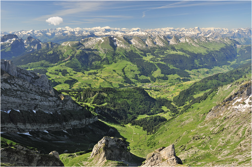Blick auf die Churfirsten Foto & Bild | landschaft, berge, landschaften ...