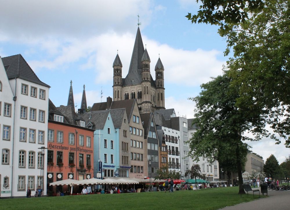 Blick auf die Kölner Altstadt Foto & Bild | architektur, deutschland ...