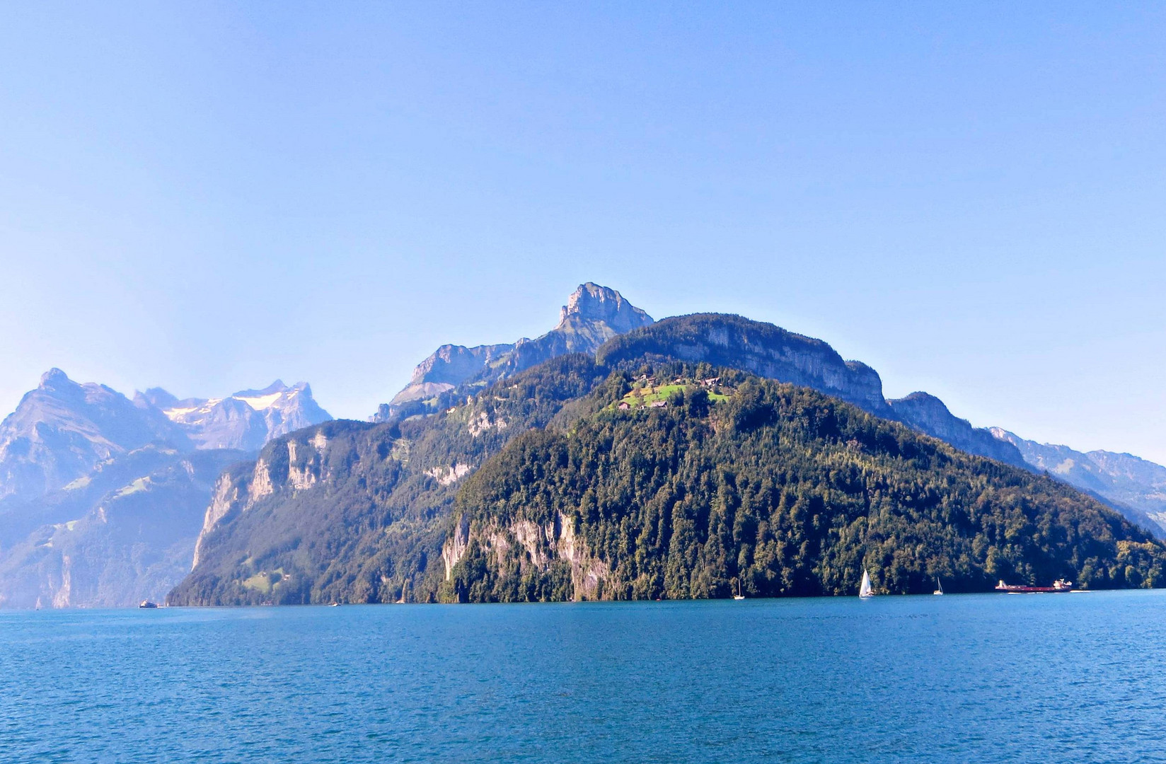 Blick auf Isleten Foto & Bild | switzerland, see, landschaft Bilder auf ...