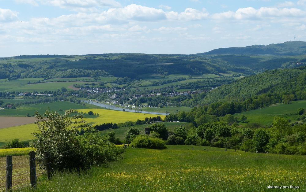 Blick auf Polle a.d. Weser Foto & Bild | landschaft, bach, fluss & see ...