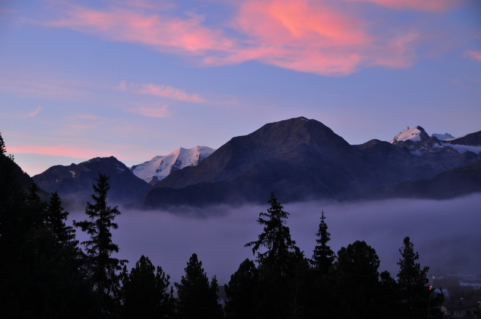 Blick aus Samedan Foto & Bild | landschaft, berge, natur Bilder auf ...