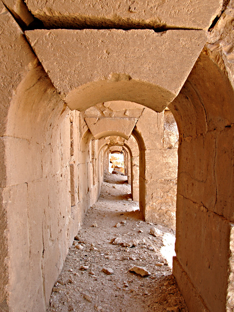 Blick durch die Mauern von Rusafa (Reloaded) Foto & Bild | asia, middle ...