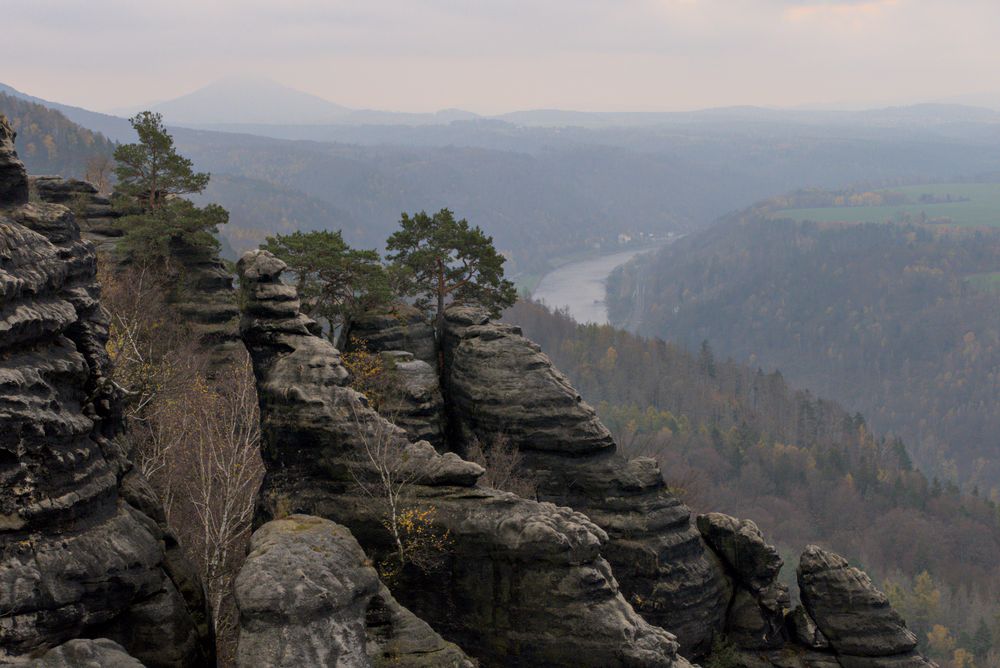 Blick ins Elbtal Foto & Bild | natur, landschaft, berge Bilder auf ...
