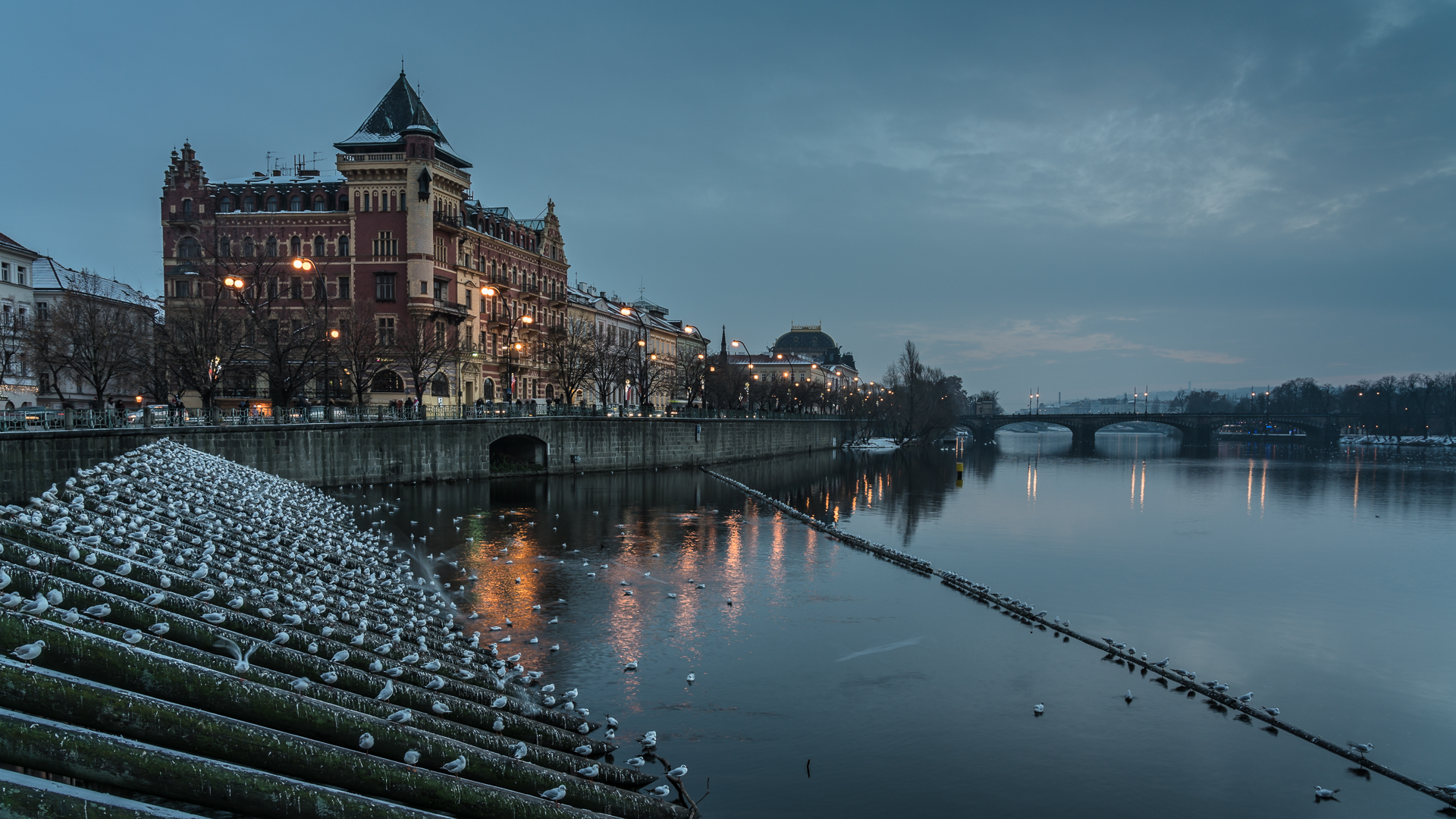 Blick über die Moldau Foto & Bild | sonnenuntergang, nachtaufnahme ...