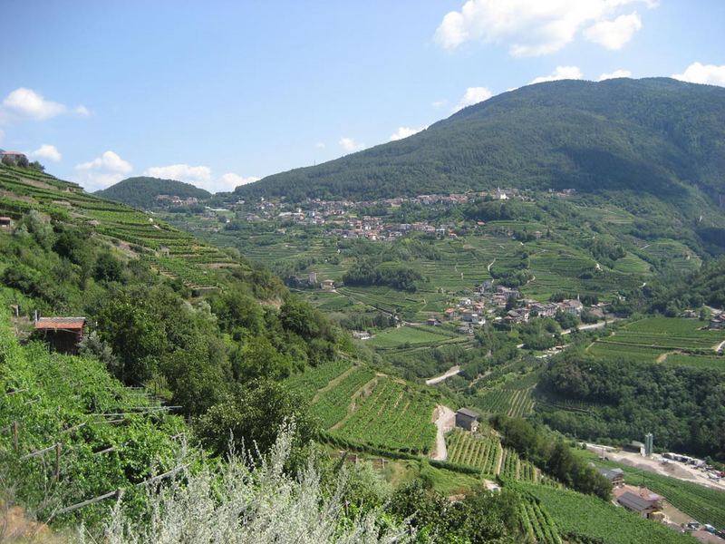 Blick über die Val di Cembra mit Segonzano Foto & Bild | europe, italy ...
